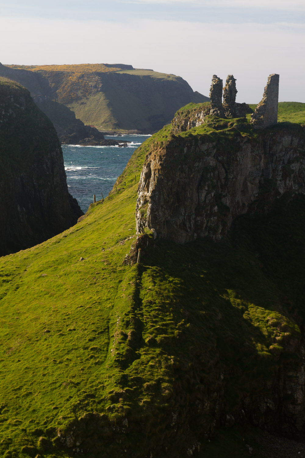 Las Ruinas De Dunseverick Castle Irlanda Del Norte El Perro Viajante