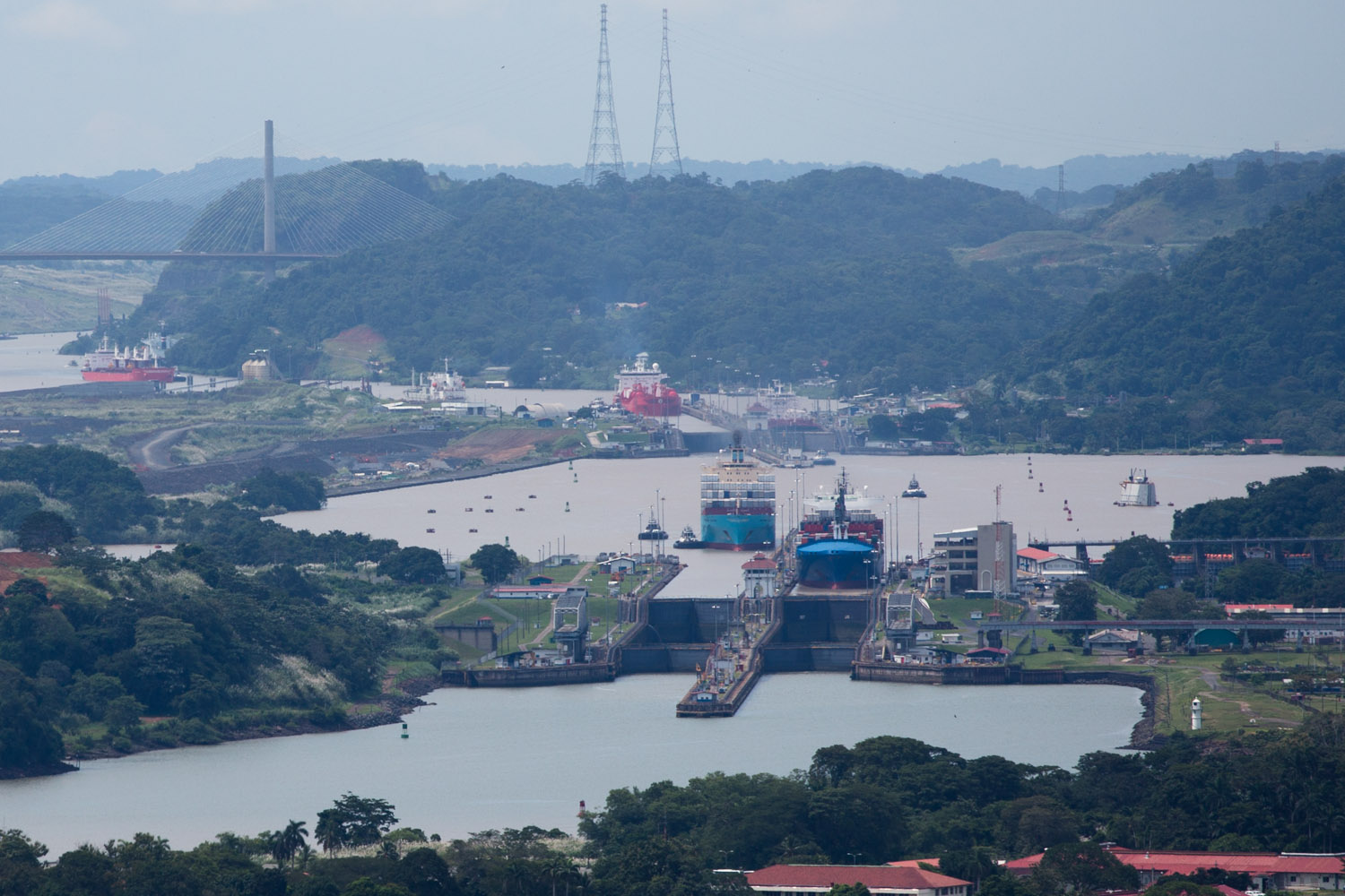 Panorámica de las esclusas de Miraflores y Pedro Miguel, Ciudad de ...